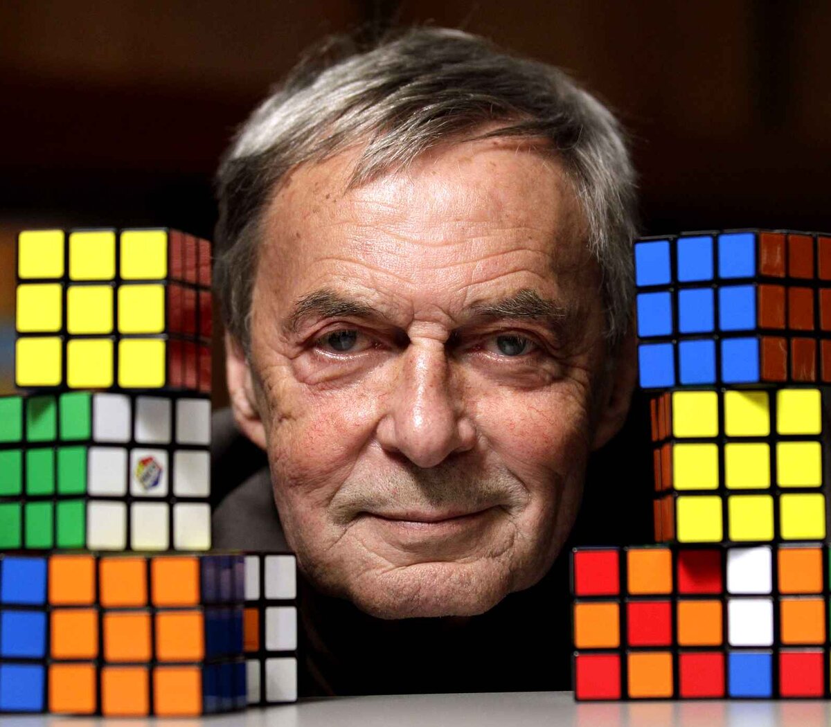 WHO INVENTED THE RUBIK’S CUBE? - THE INVENTOR IS ERNŐ RUBIK